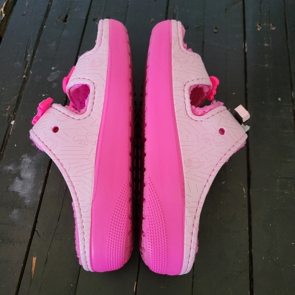CROCS | Shoes | Barbie Crocs Womens 8 Furry Lined Sandals Pink Jibbets ...